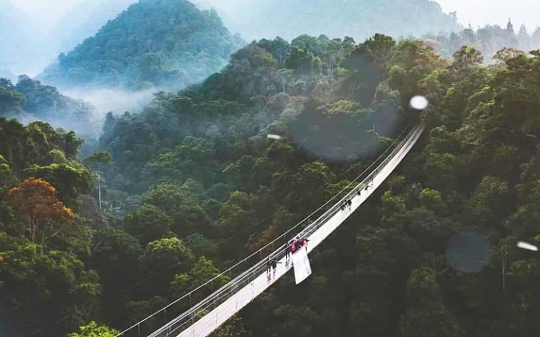 Wisata Alam Terindah di Jawa Barat yang Wajib Dikunjungi - Destinasi ...